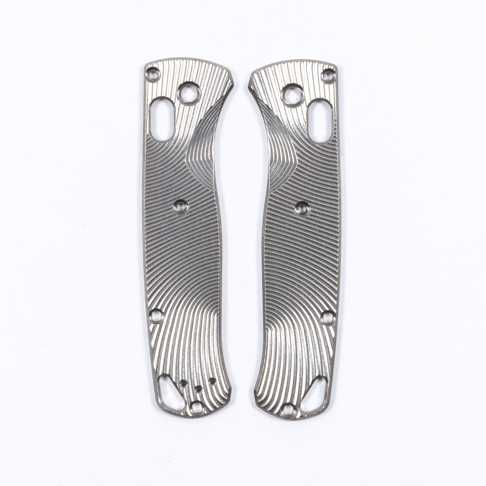 Benchmade Bugout | Featherweight Titanium Scales | Five Finishes, Four ...